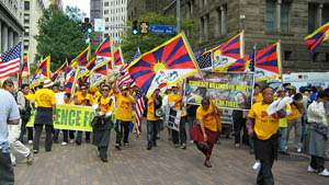 Anarchist arrested after tweeting out the fuzz to protesters - Ars Technica