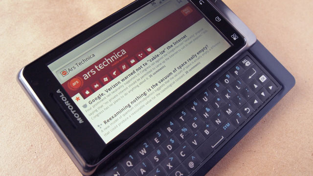 Hands-on: Motorola’s Droid 2 sequel is a worthy update - Ars Technica