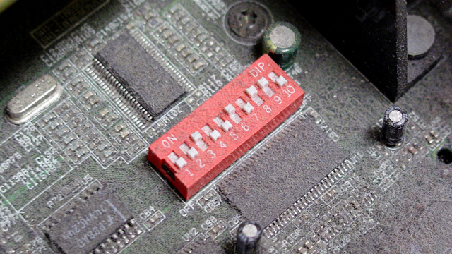 The post-PC era is happening, but not yet at the expense of PCs - Ars ...