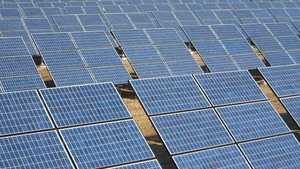 How one undergrad built the largest solar farm in Michigan - Ars Technica