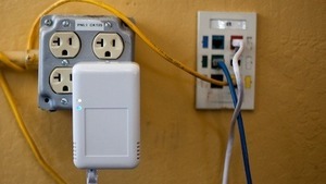 The Pwn Plug is a little white box that can hack your network - Ars ...