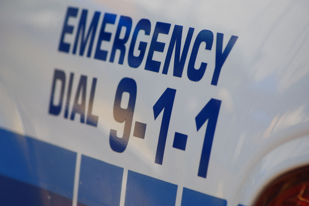 Robocallers dialing 911 face fines of up to $100,000 - Ars Technica