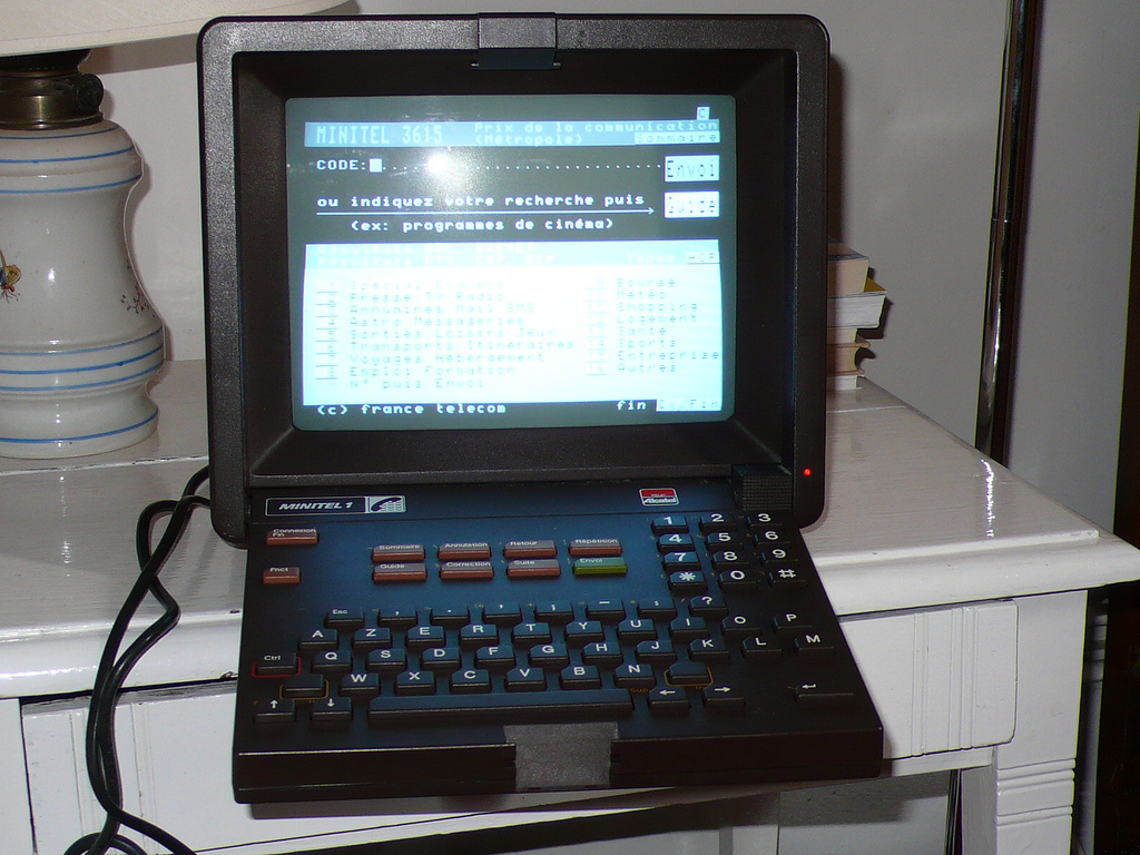 Minitel, France’s precursor to the Web, to go dark on June 30 - Ars ...