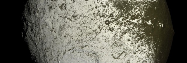 Avalanches on Iapetus are some of the longest in the Solar System | Ars ...