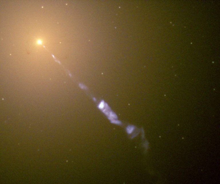 First images of particle jets at edge of a supermassive black hole ...