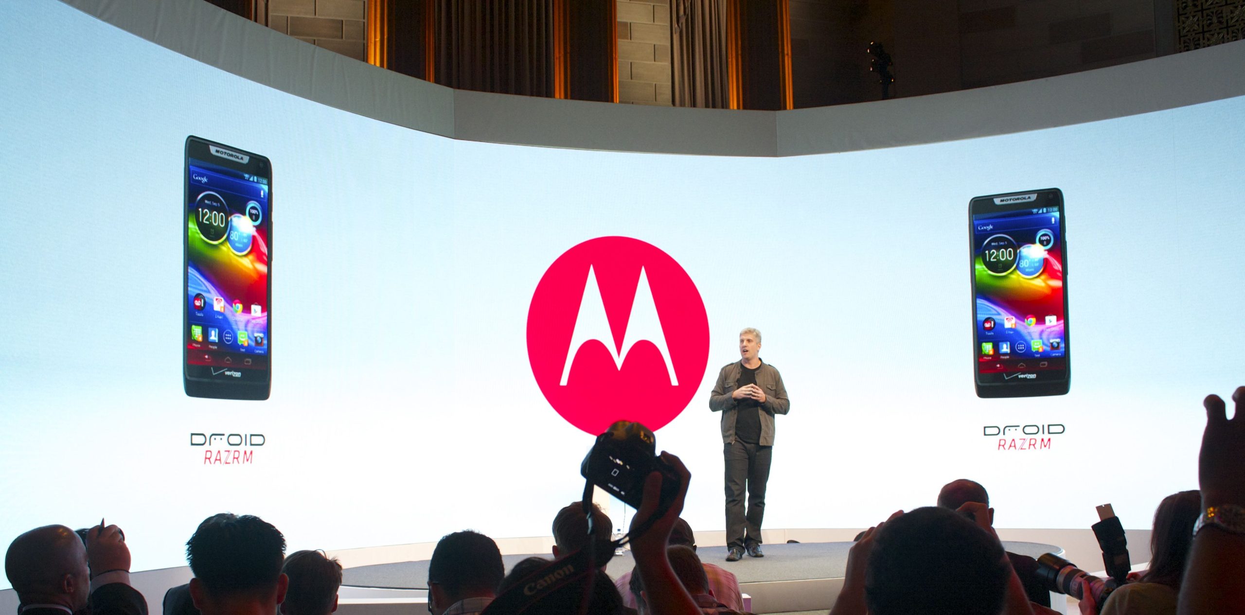 Motorola, Google announce next generation of Droid Razrs - Ars Technica
