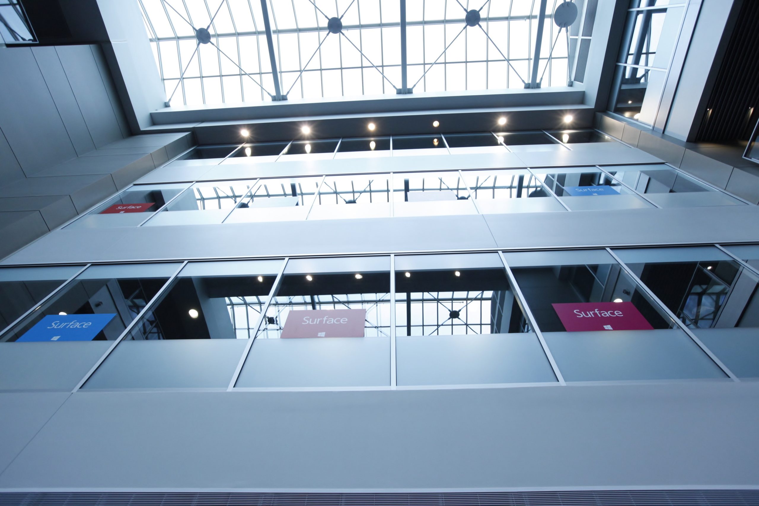 How Microsoft transformed Studio B into a real hardware company - Ars ...