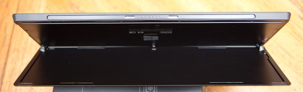 Microsoft’s first stab at a tablet: Surface reviewed - Ars Technica