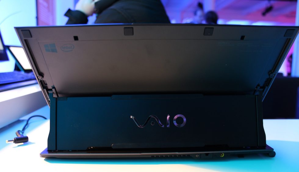 Windows 8 convertible PCs from Sony: One lighter, one larger, both ...