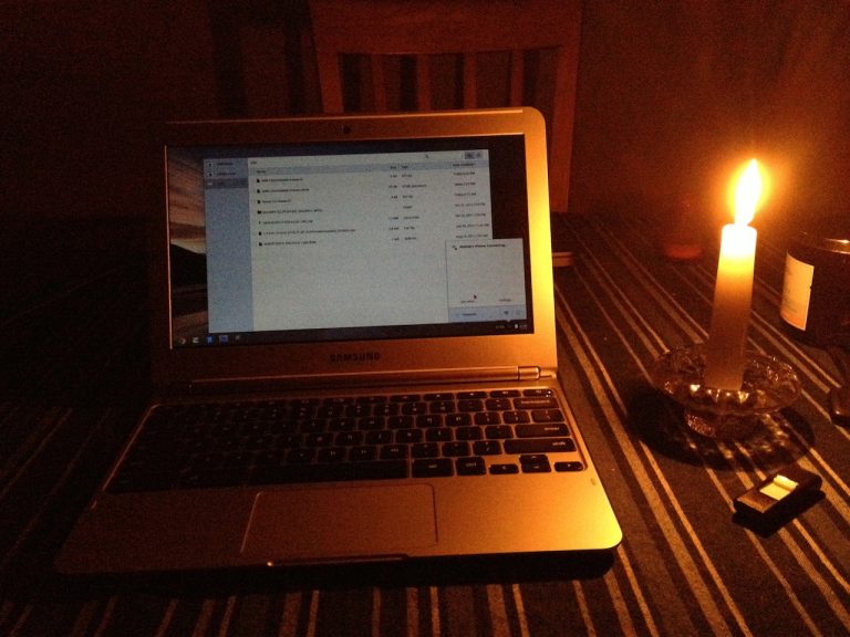 Review: Samsung’s new ARM Chromebook gets by without Intel inside - Ars ...