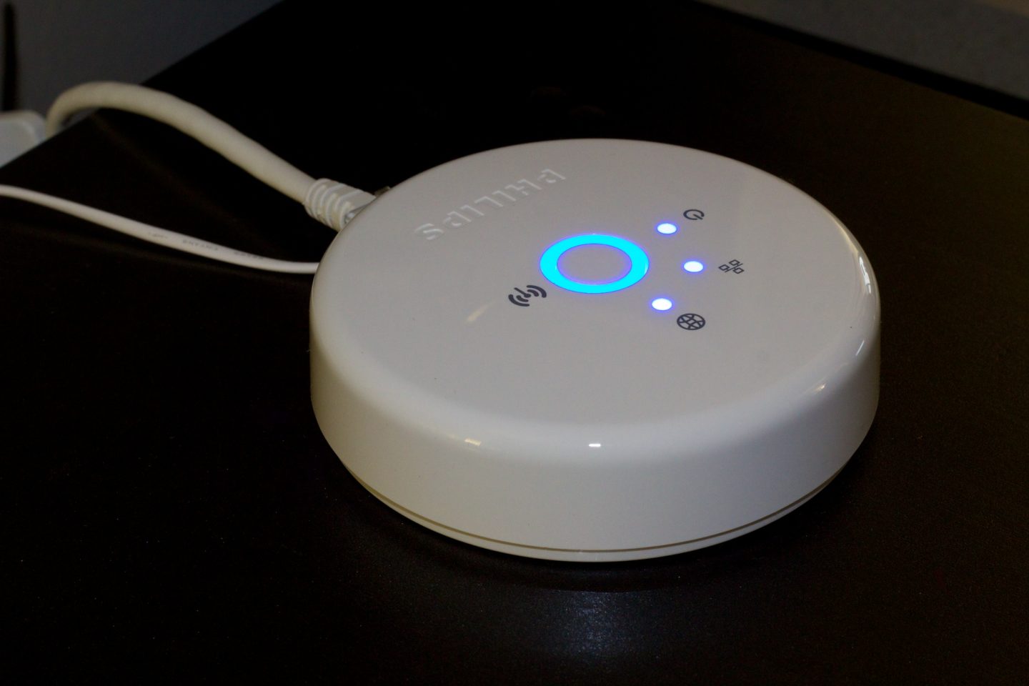 In living color: Ars reviews the hacker-approved Philips Hue LEDs - Ars ...