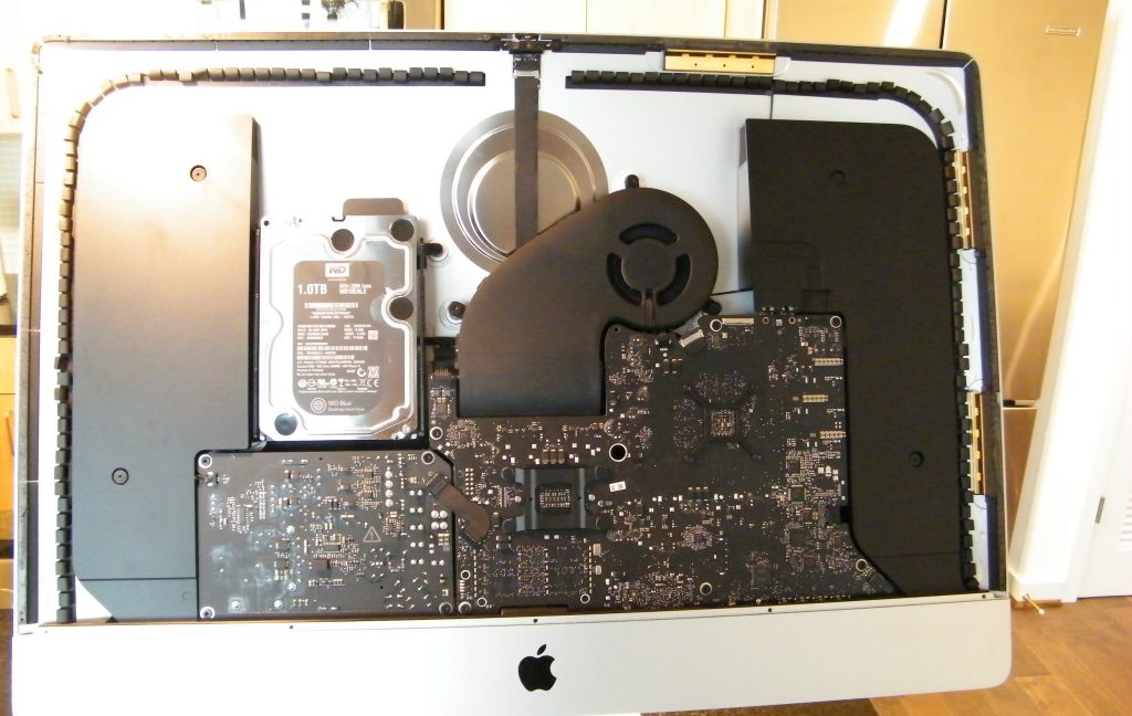 Autopsy shows 27-inch iMac is positively austere on the inside - Ars ...