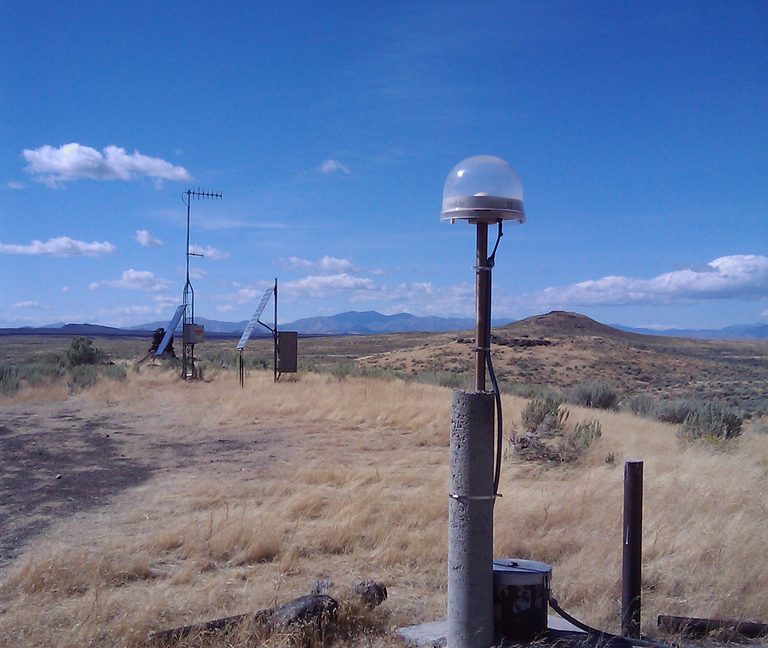 Faster GPS that won’t kill your battery via the cloud, and a crowd ...