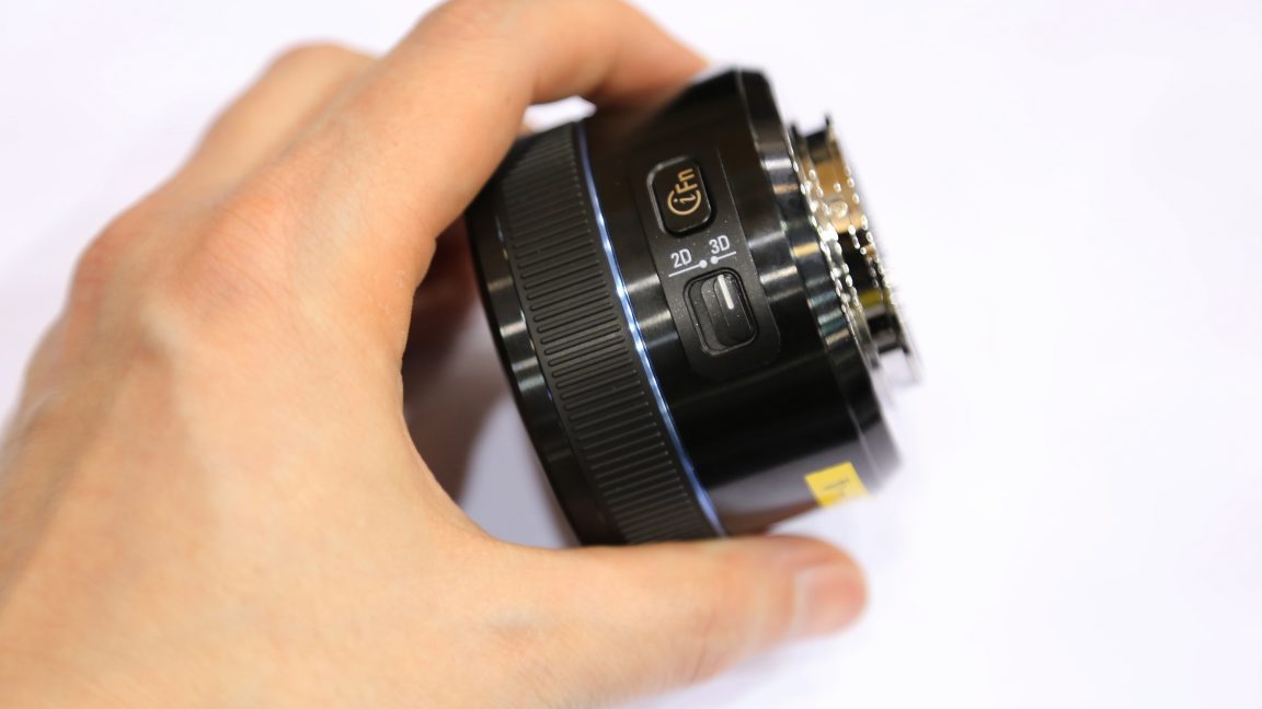 The old school tech Samsung used to achieve single lens 3D - Ars Technica