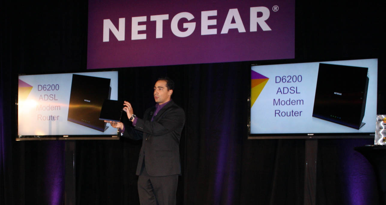 Netgear launches new Wi-Fi range extender and 802.11ac router - Ars ...