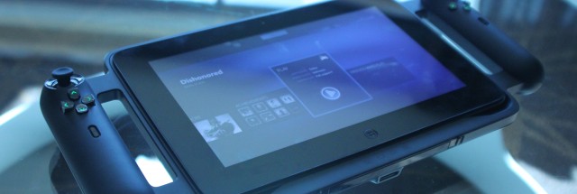 Hands-on with the Razer Edge: A mid-range gaming PC stuffed in a tablet ...