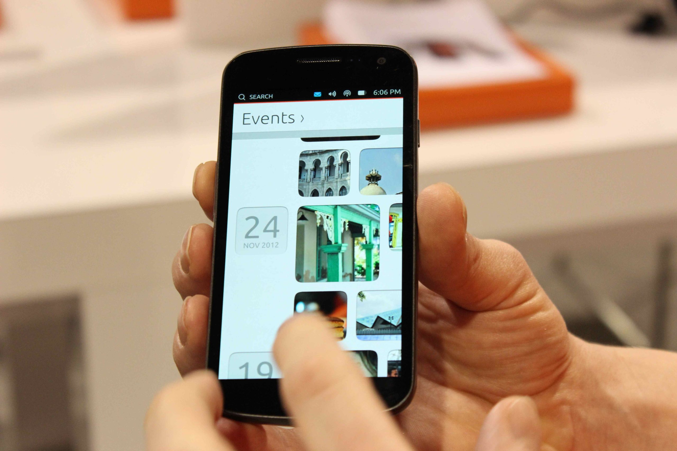 In which Ars is allowed to see—but not touch—an Ubuntu phone - Ars Technica