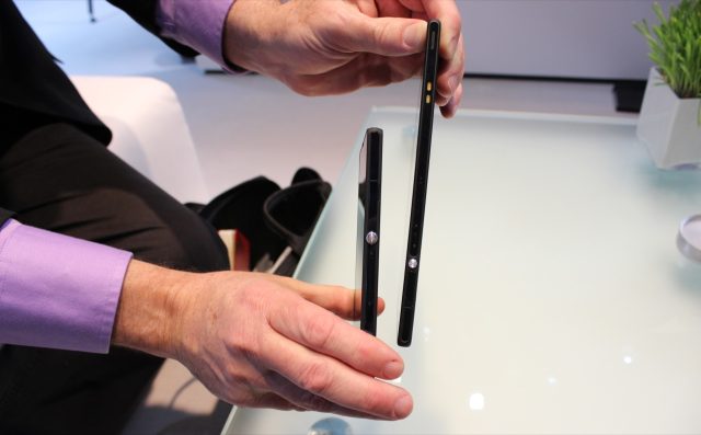 We dunk Sony’s latest smartphone and tablet in a fish tank - Ars Technica