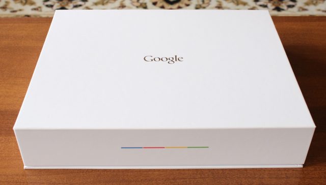Unpacking the Pixel: A first look at Google’s expensive new Chromebook ...