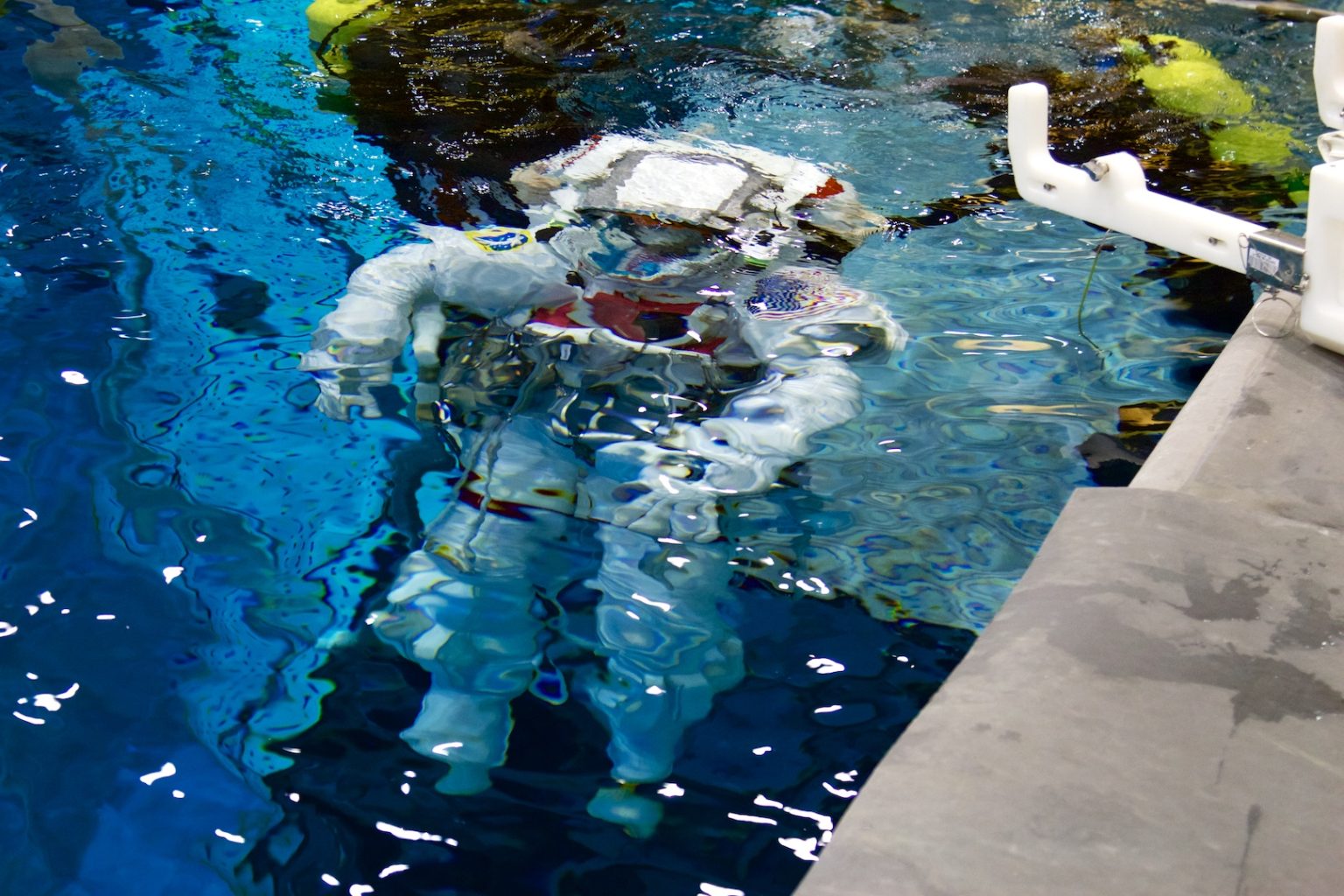 Swimming with spacemen: The image gallery - Ars Technica