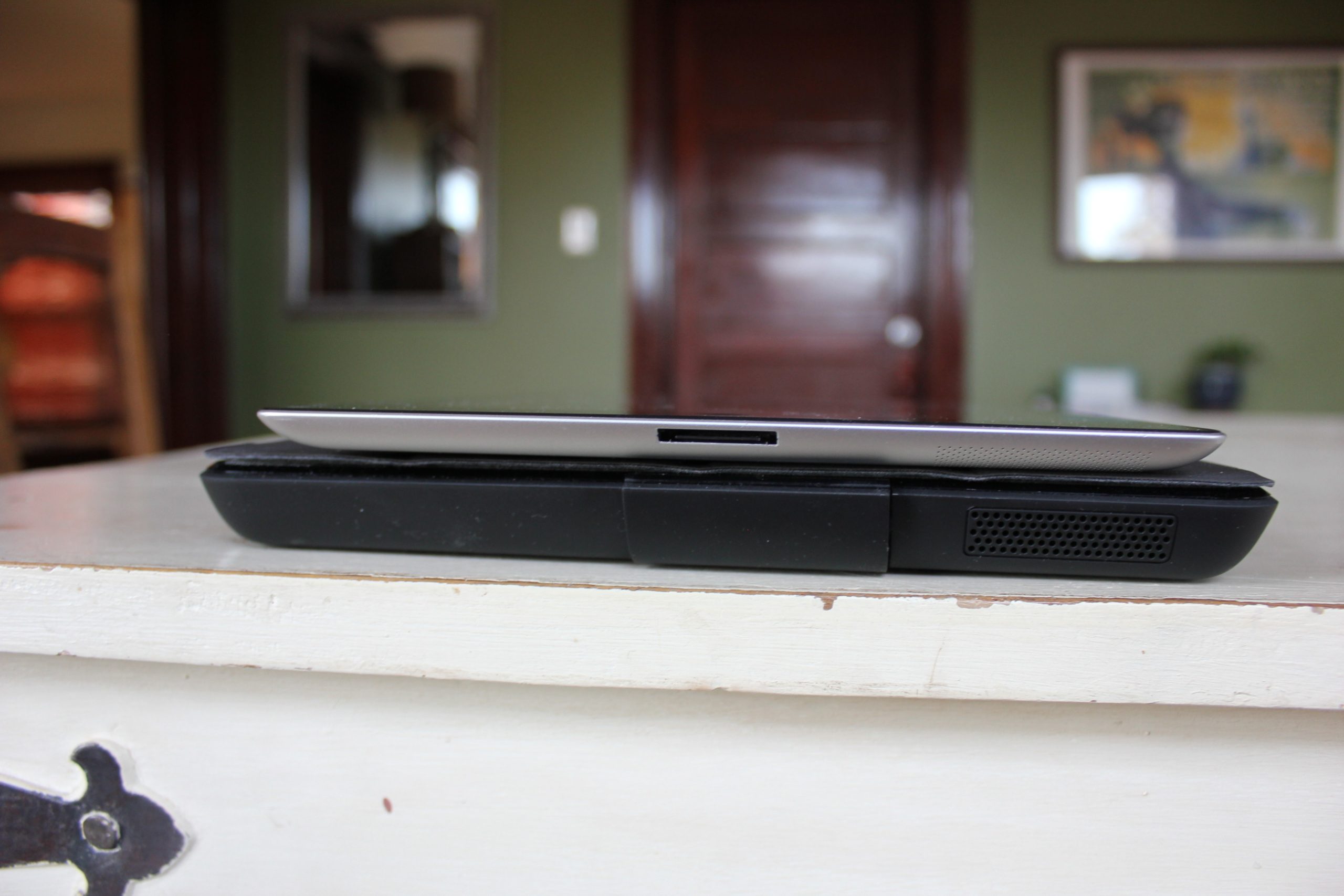 Review: Thunderstorm iPad speaker-case is a boombox for the digital era ...