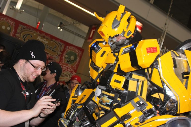 Gallery: Our camera captures the cosplay and crowds of PAX East 2013 ...