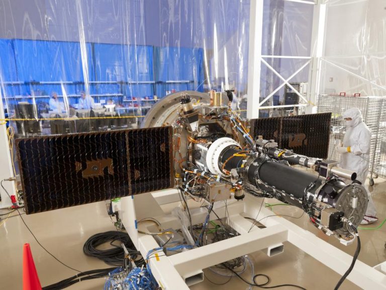 NASA’s launch of Sun-observing satellite to be carried live today - Ars ...