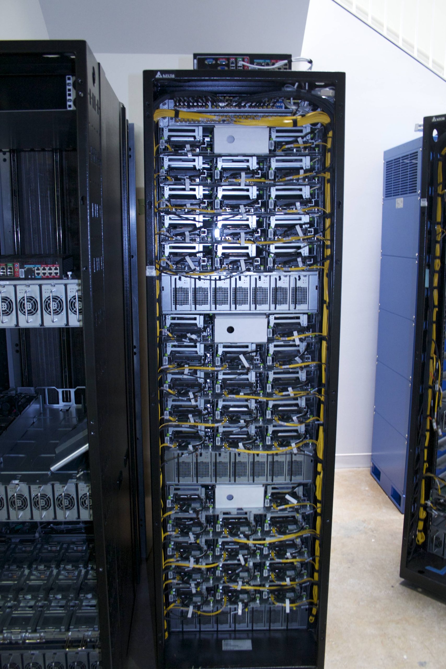 How Facebook threatens HP, Cisco, and more with its “vanity free ...