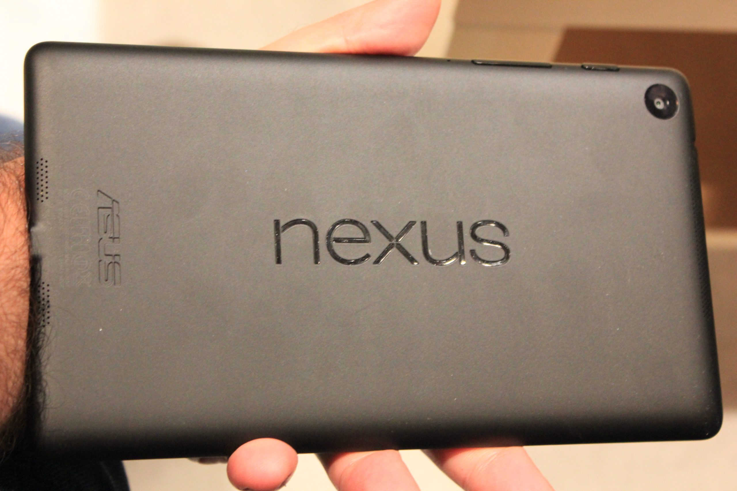 Scope ‘em here: Chromecast and Nexus 7 in all their glory - Ars Technica
