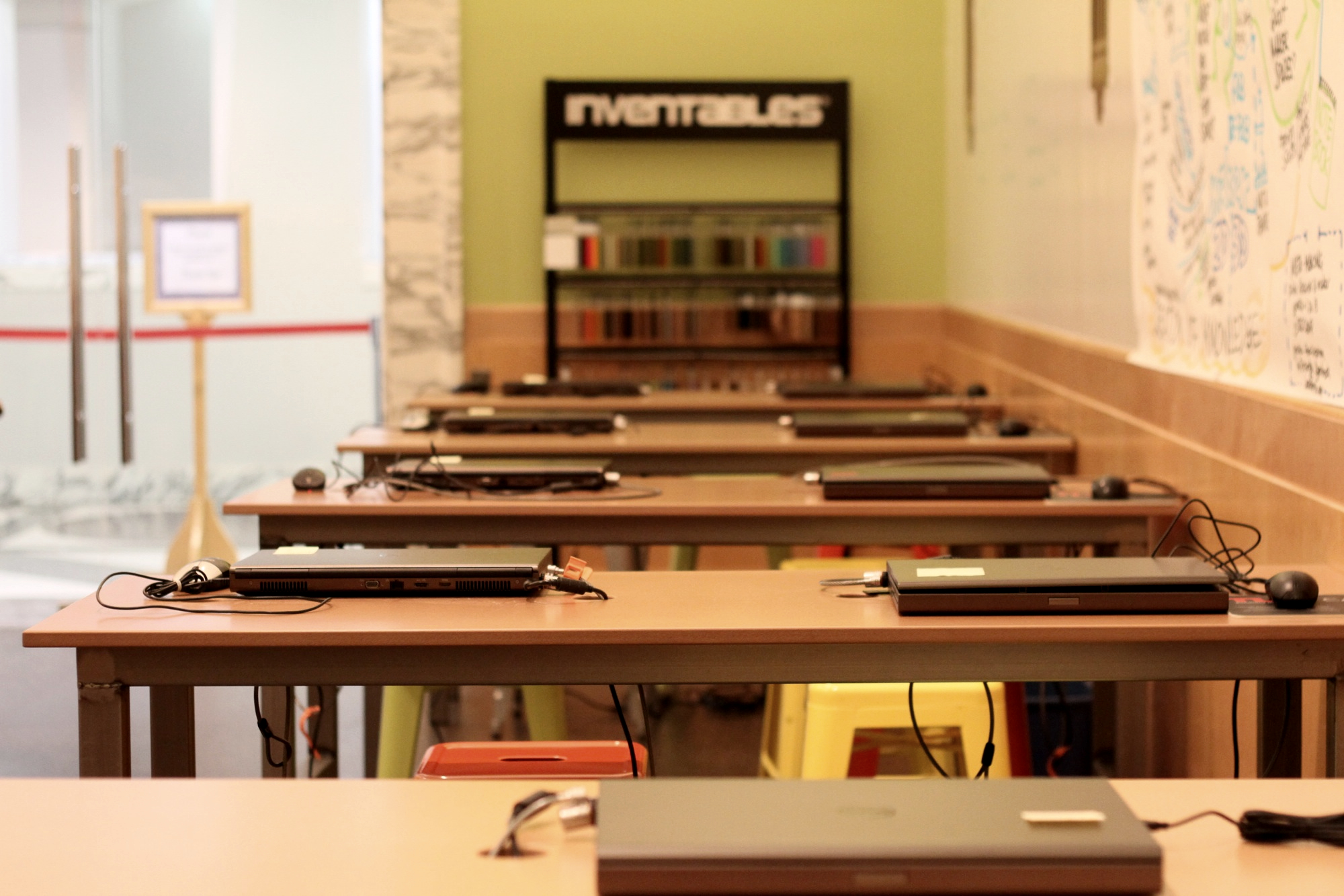 3D printing for all: Inside Chicago library’s new “pop-up maker lab ...