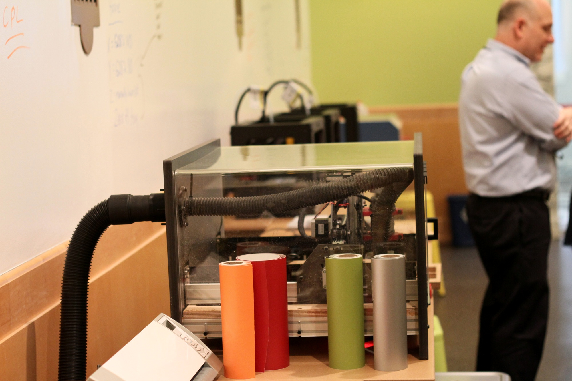 3D printing for all: Inside Chicago library’s new “pop-up maker lab ...