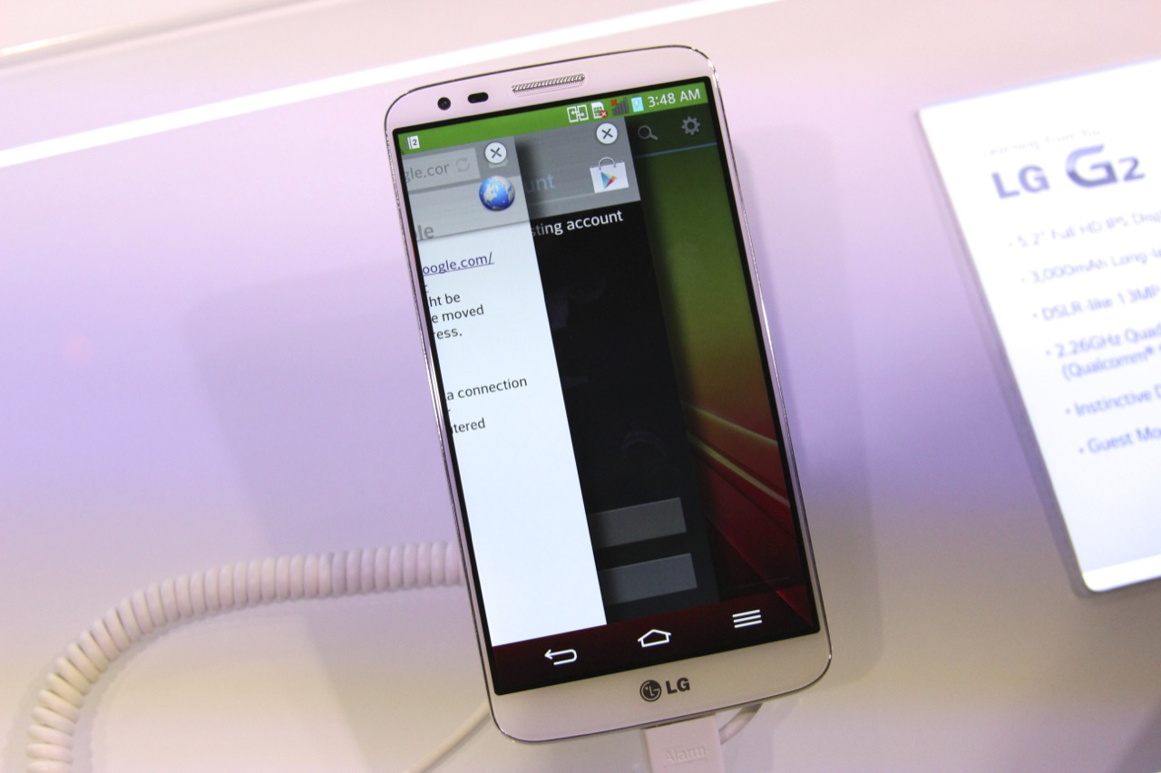 Hands-on with LG’s G2 smartphone (and the buttons on the back) - Ars ...