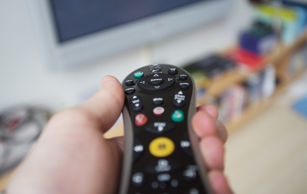 TiVo, media center PC makers alarmed by CableCard-cutting bill - Ars ...