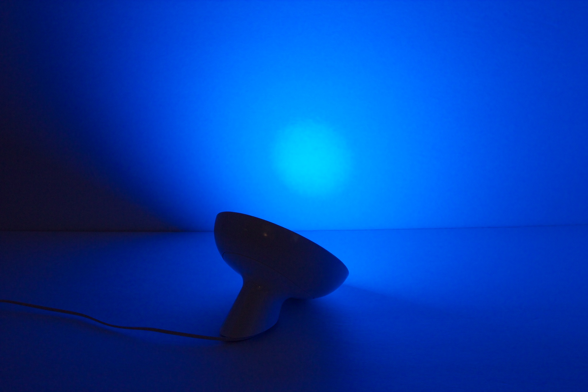 Review: Two new color-changing lights want to be friends with Philips ...