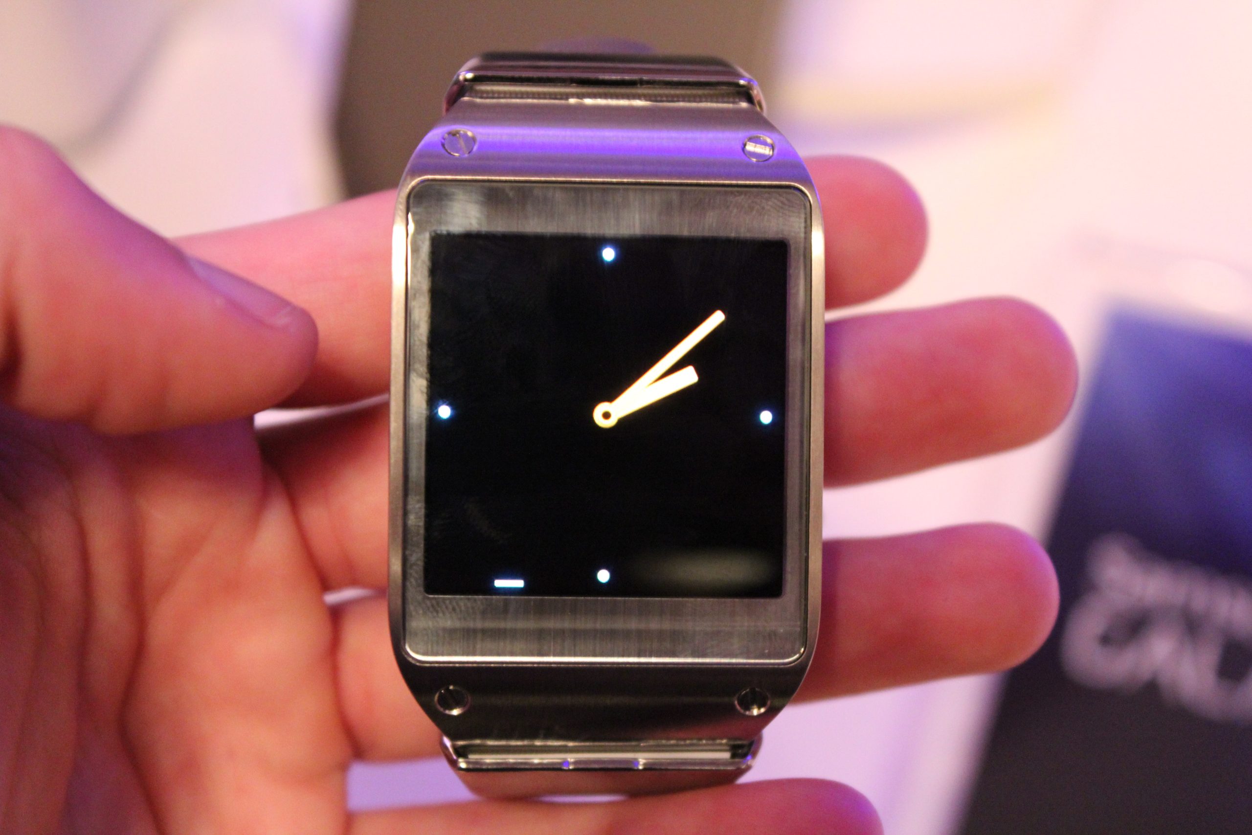 Hands-on with the Samsung Galaxy Gear - Ars Technica