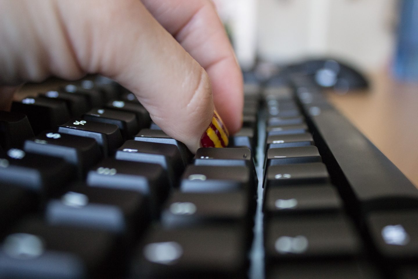 Typing stealth: a review of the CODE Keyboard - Ars Technica