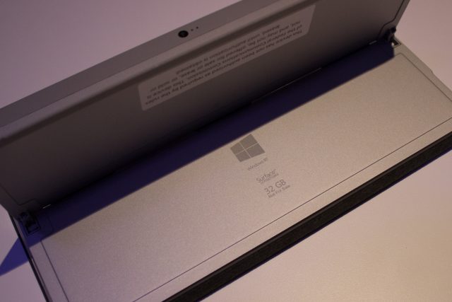 Typing, kickstanding, and folding—first look at the Surface 2 and ...