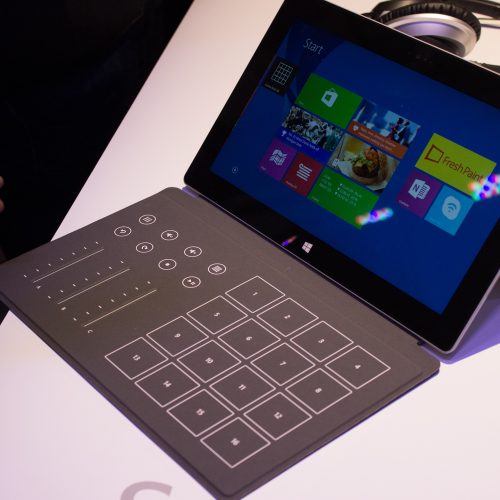 Typing, kickstanding, and folding—first look at the Surface 2 and ...