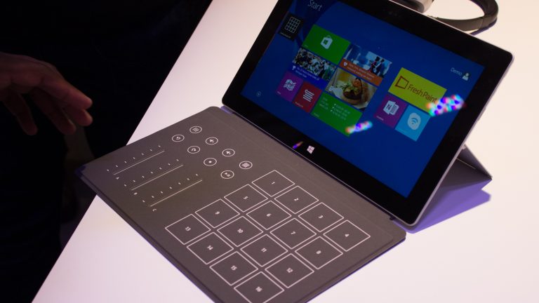 Typing, kickstanding, and folding—first look at the Surface 2 and ...