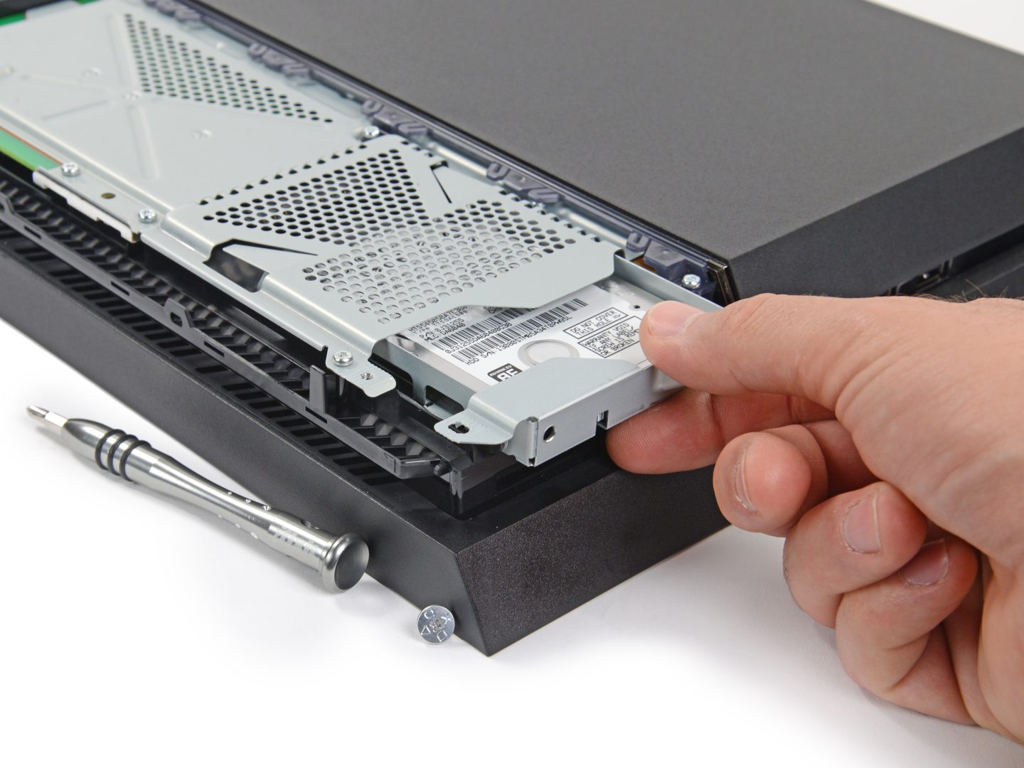iFixit opens up the Playstation 4—replaceable hard drive earns big ...