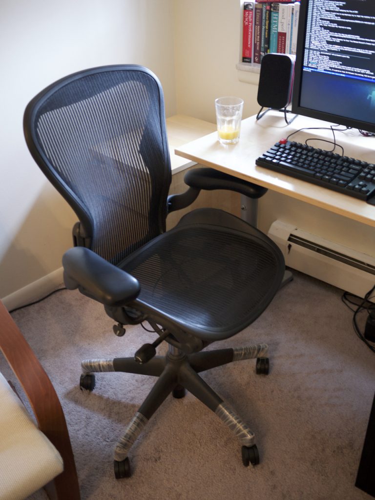 Chairs Technica: Where your favorite Ars writers park their rears - Ars ...