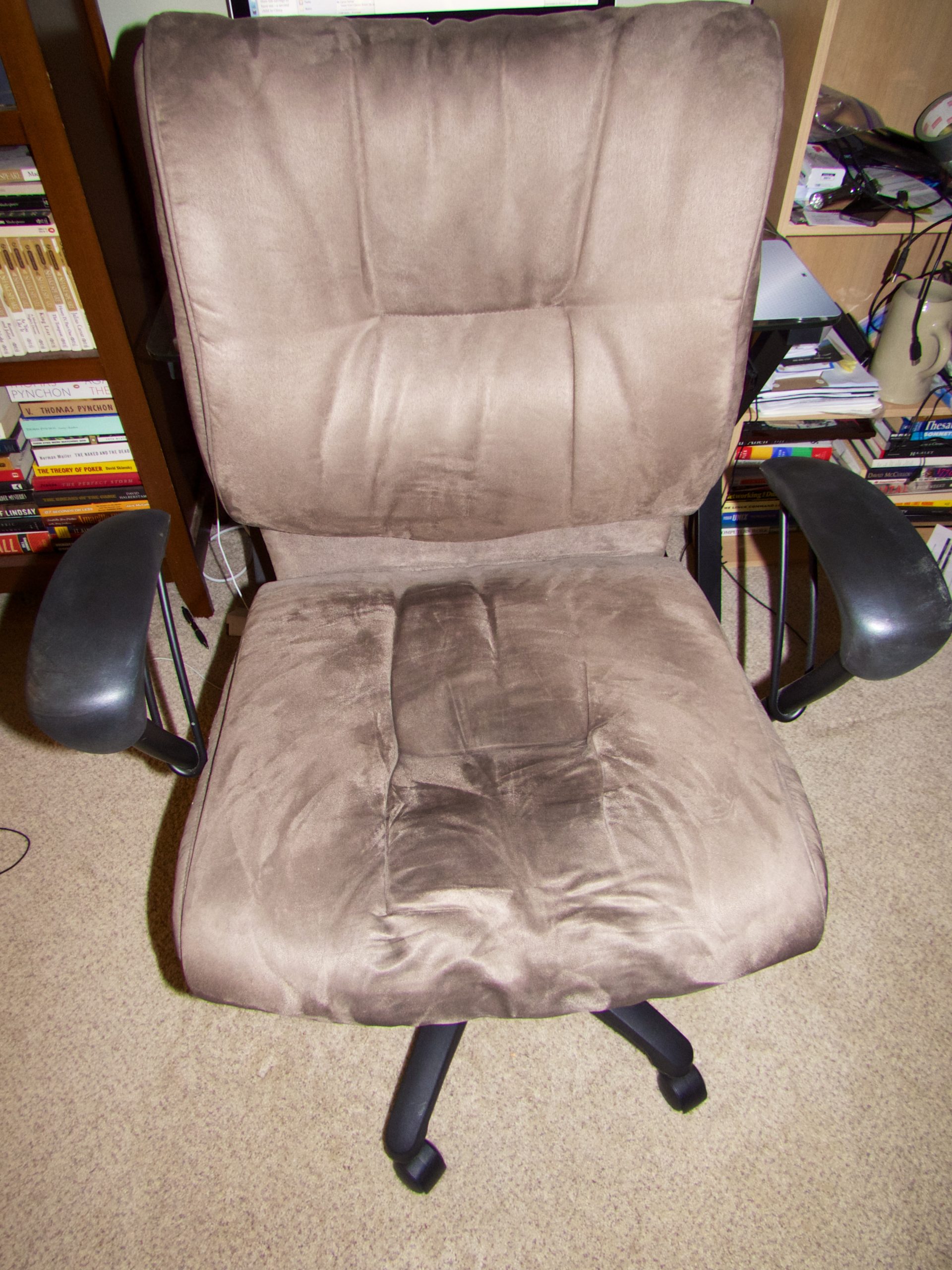 Chairs Technica: Where your favorite Ars writers park their rears - Ars ...