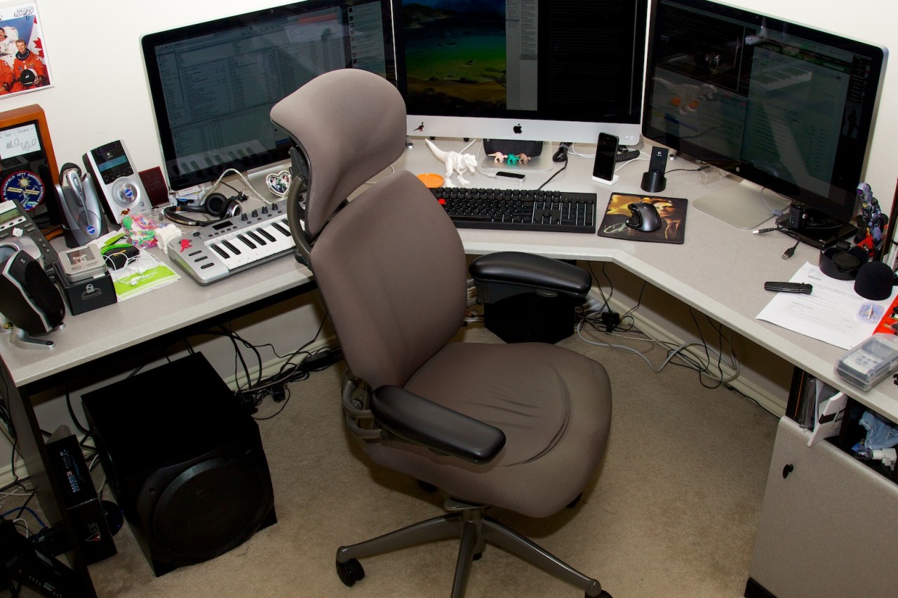 Chairs Technica: Where your favorite Ars writers park their rears | Ars ...