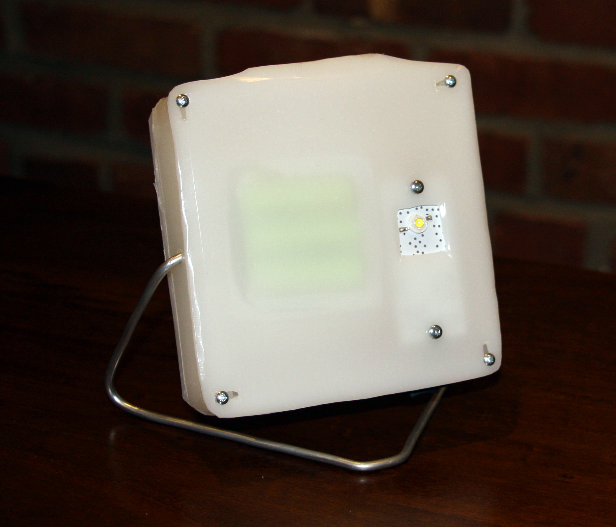 Let there be light: A hand-made solar lamp from Uganda - Ars Technica