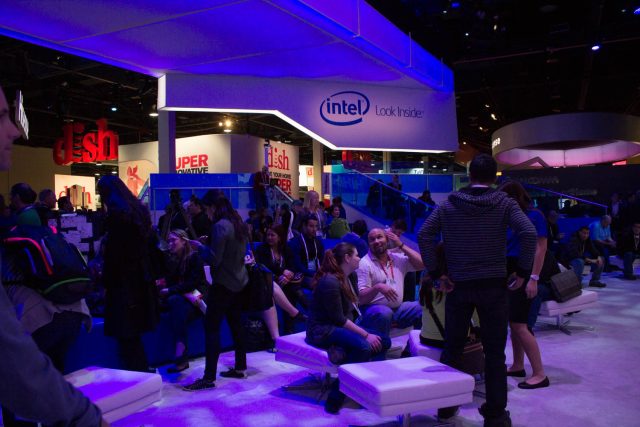 CES opening day: Games, guns, and 3D printers - Ars Technica