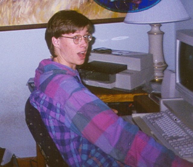 Modems, wArEz, and ANSI art: Remembering BBS life at 2400bps | Ars Technica