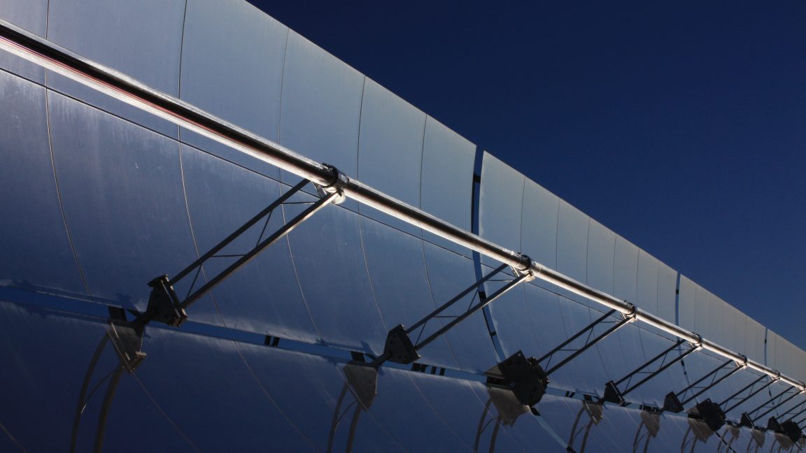 Who needs sunlight? In Arizona, solar power never sleeps - Ars Technica