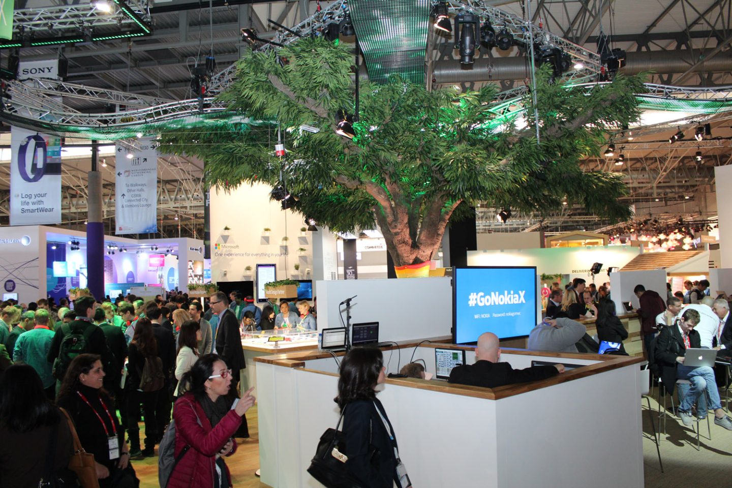 Gallery: The amazing booth designs of Mobile World Congress - Ars Technica