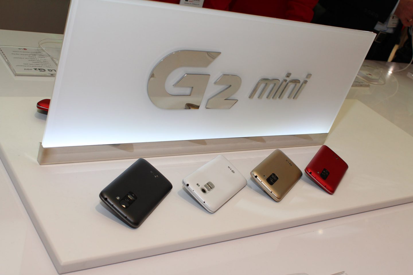 Hands on with the LG G Pro 2 and the G2 mini - Ars Technica