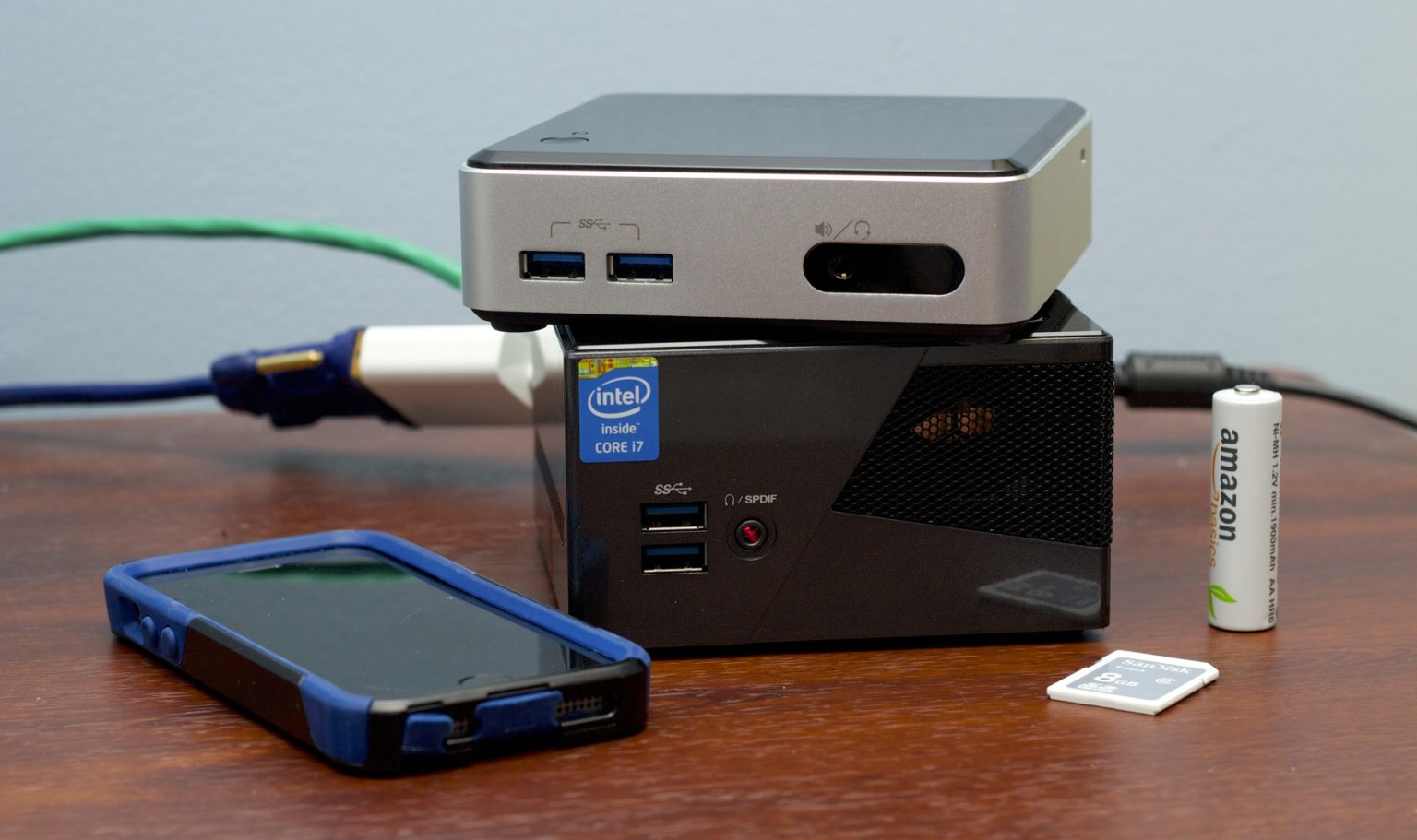 Mini-desktops are a rare bright spot in a shrinking PC industry, says ...